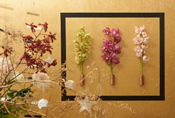 Festive Decor Ideas With Plants - Urban Jungle Bloggers