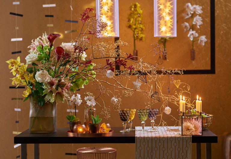 Festive Decor Ideas With Plants