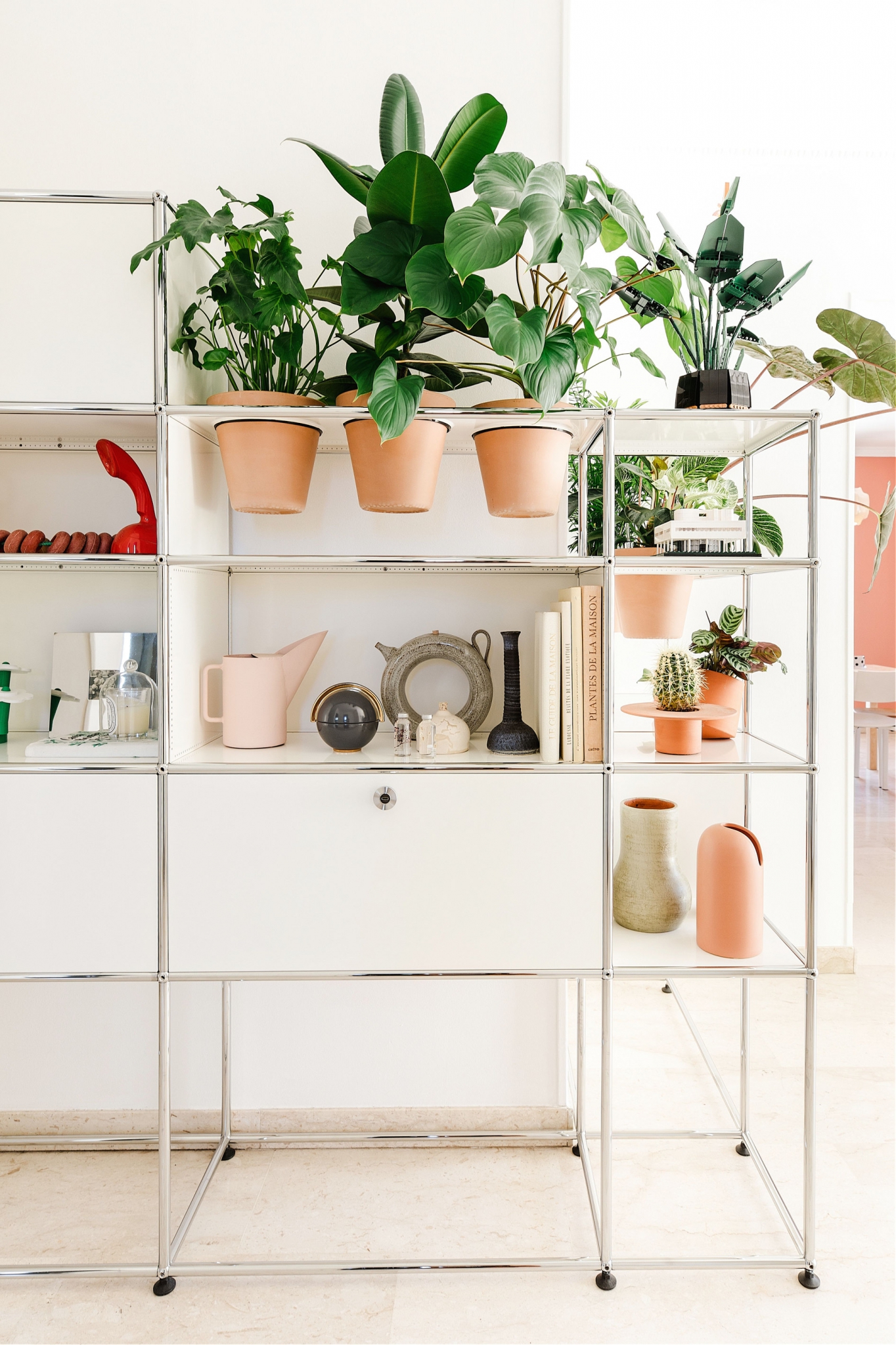 World of Plants for USM Haller – A Southern French hallway - Urban ...